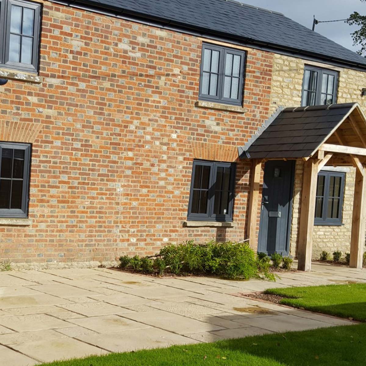 Cotswold Mill Flagstones - Buff Riven Antique Style Concrete Patio ...