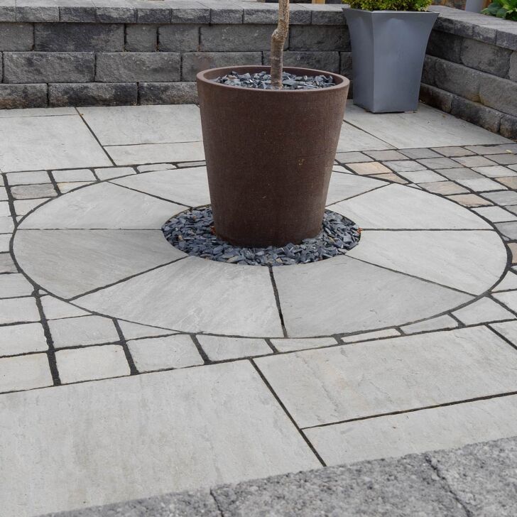 Light Grey Classic Sandstone Circle & Squaring Off Kit Paving Feature ...